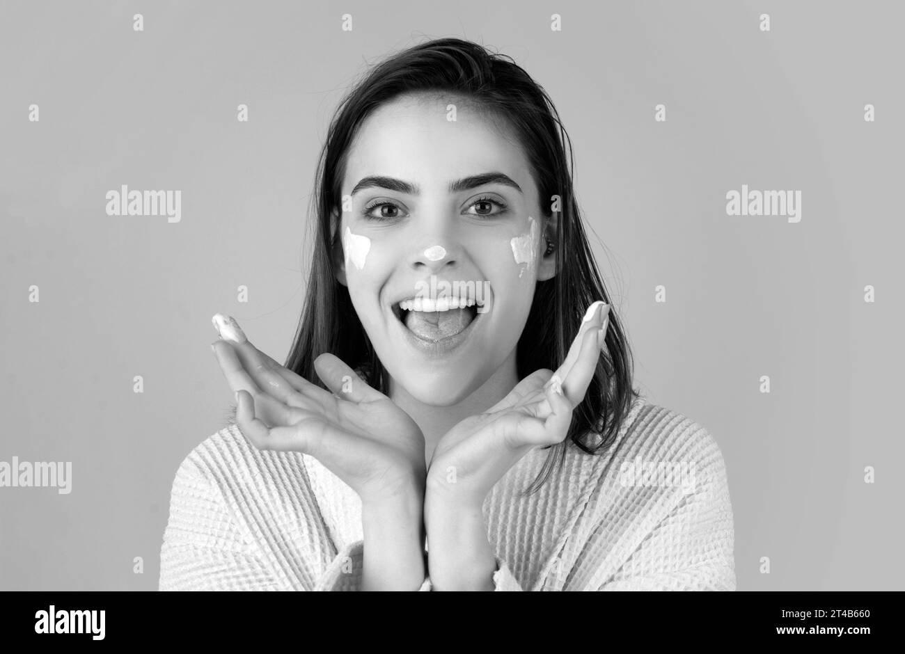 Beauty woman with clean healthy skin, natural make up, spa concept ...