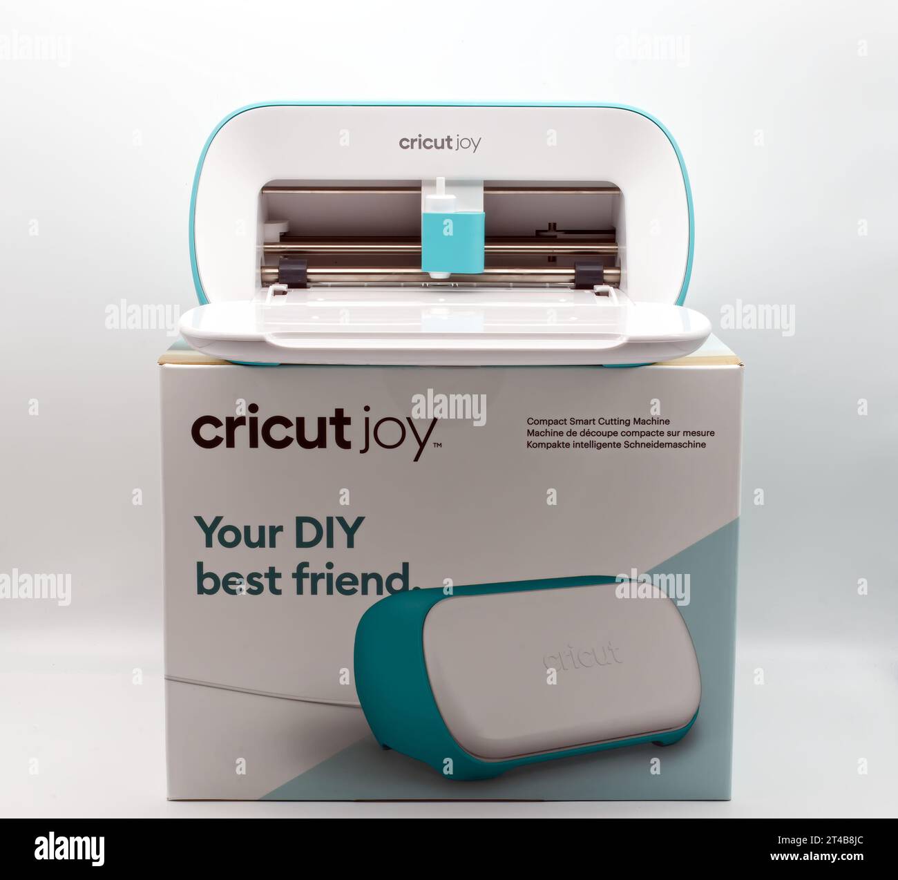 Cricut Joy compact smart cutting machine for scrapbooking Stock Photo ...