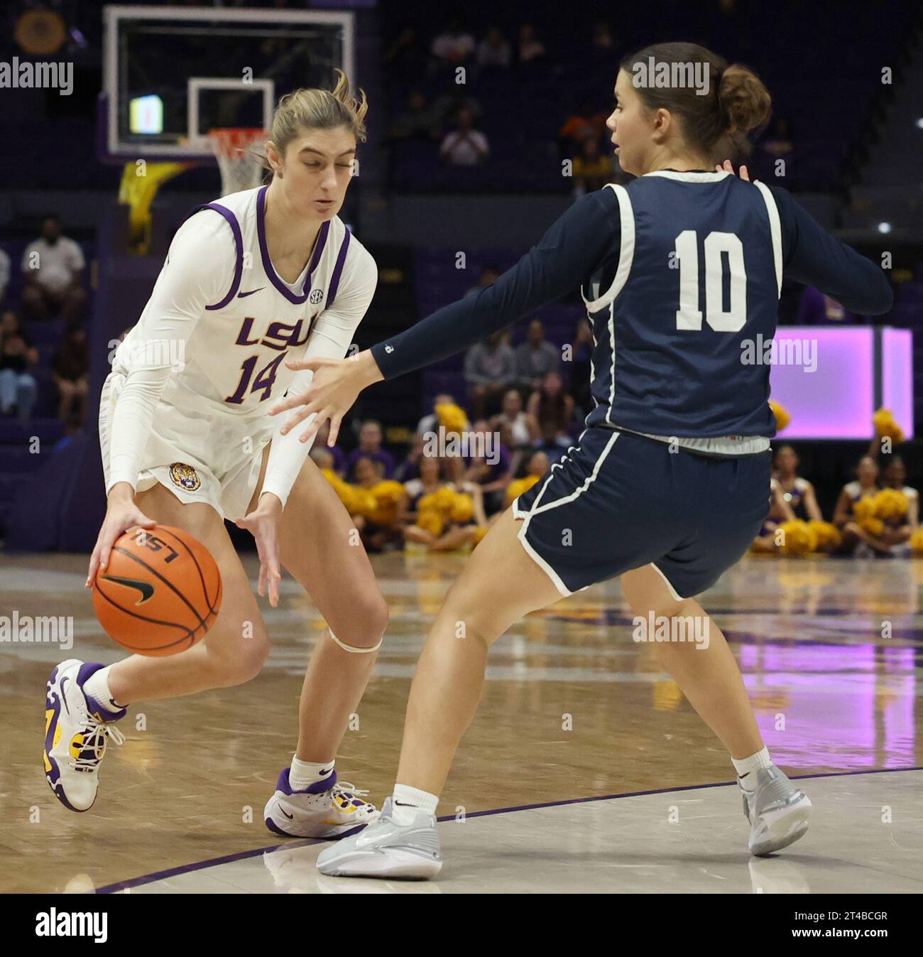 Izzy besselman hi-res stock photography and images - Alamy