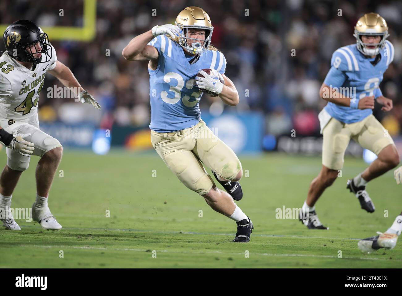 PASADENA, CA - OCTOBER 28: UCLA Bruins running back Carson Steele (33 ...