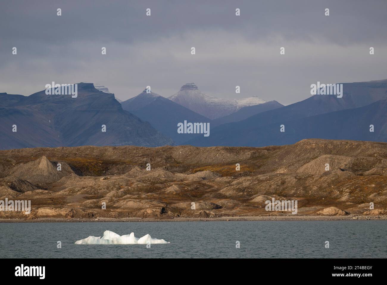 Iceberg, coastal landscape, mountains, Nordfjorden, Isfjord ...