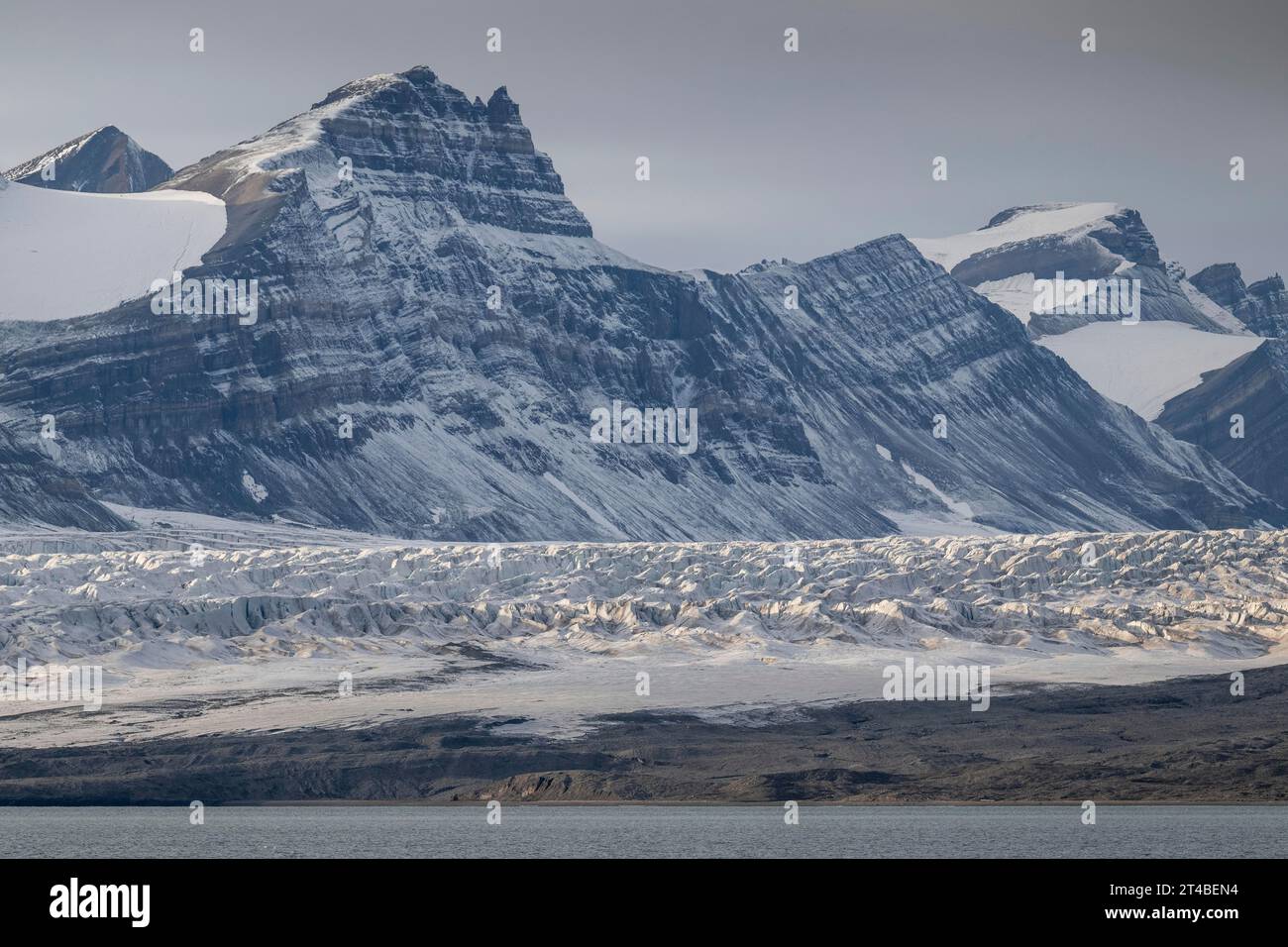 Mountain massif, Sveabreen glacier, Nordfjorden, Spitsbergen, Svalbard ...