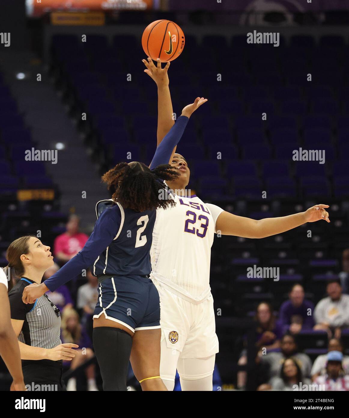 Baton Rouge, USA. 26th Oct, 2023. LSU Lady Tigers center Aalyah Del ...