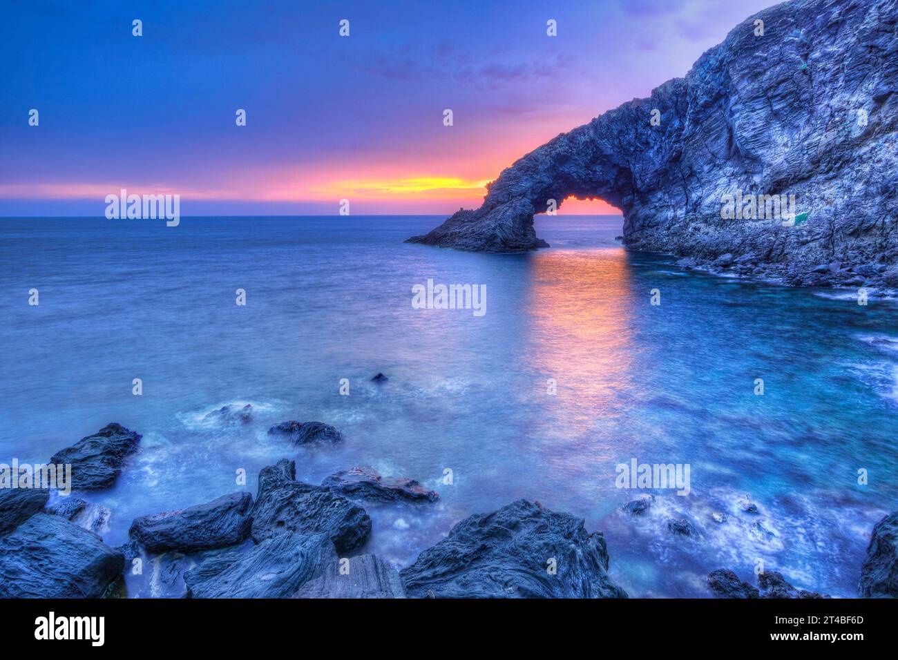 Dawn, Arco dell'Elefante, sunrise, surf, rocks in water, rock gate ...