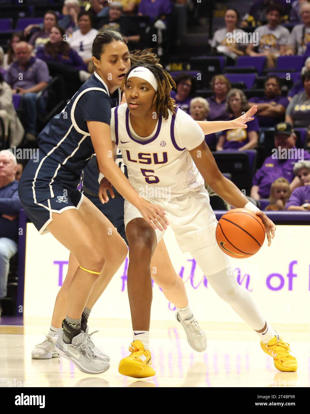 Baton Rouge, USA. 27th Oct, 2023. LSU Lady Tigers forward Sa'Myah Smith (5) goes baseline ...