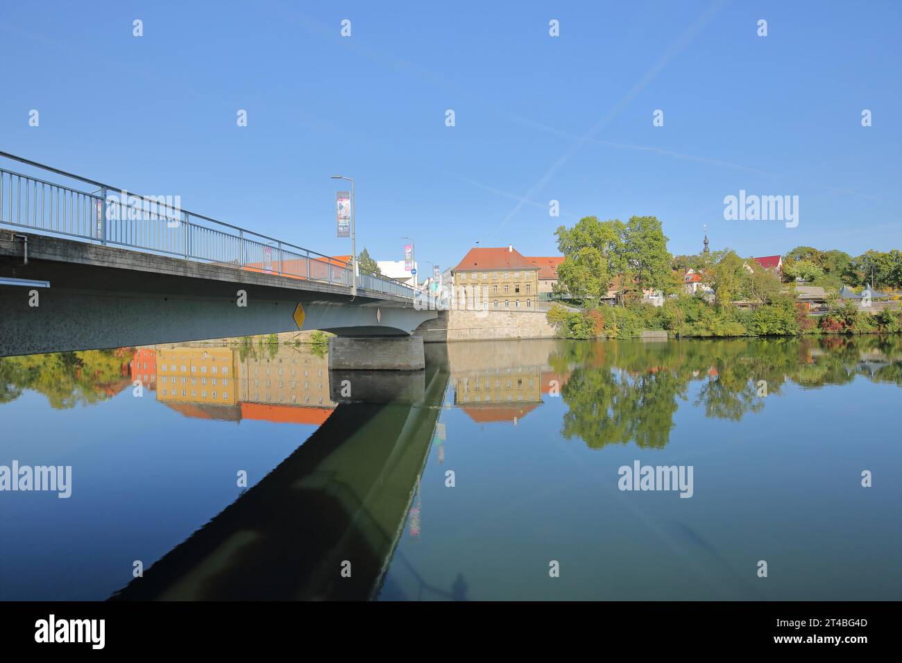 Max bridge over the Main, river, view from below, reflection ...