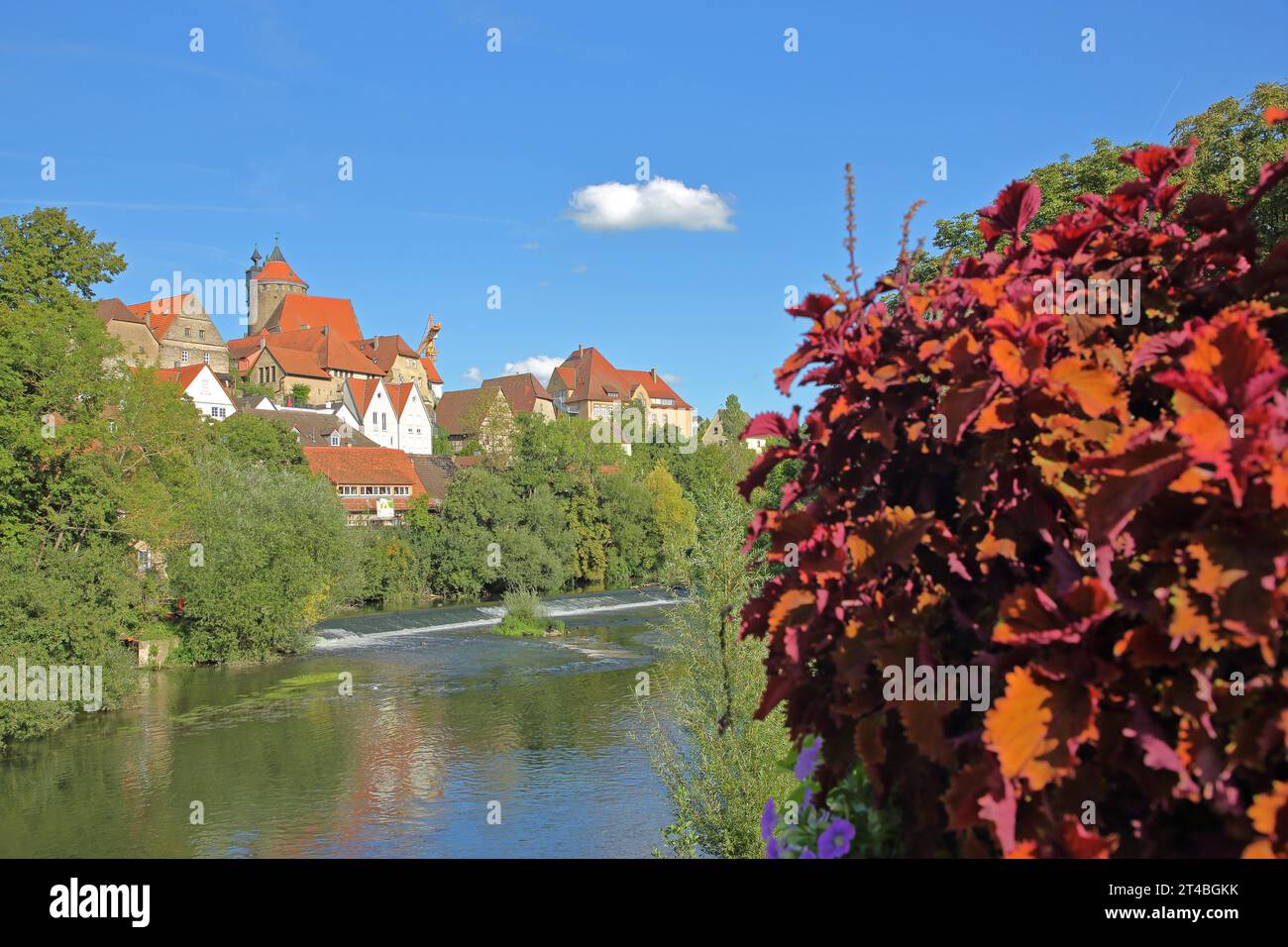 View of the Neckar and townscape with Schochenturm, Upper Castle, banks ...