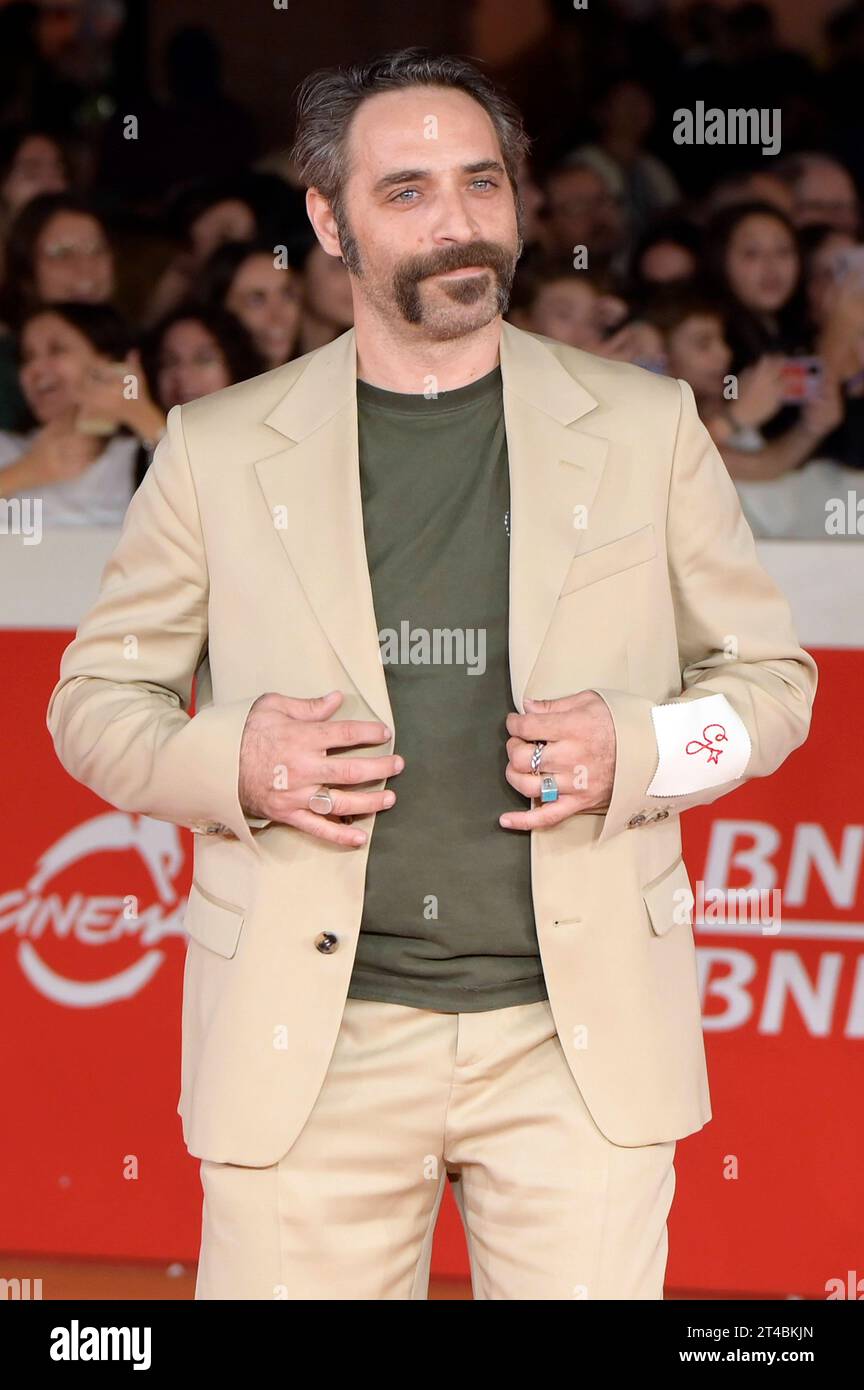 Antonio De Matteo bei der Premiere des Kinofilms Mare Fuori 4 auf dem ...