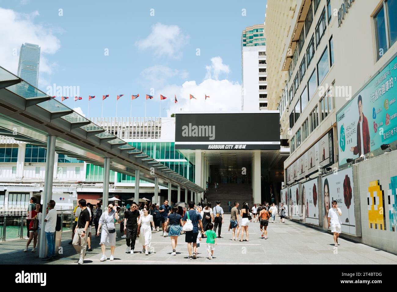 Harbor city mall hong kong hi-res stock photography and images - Alamy