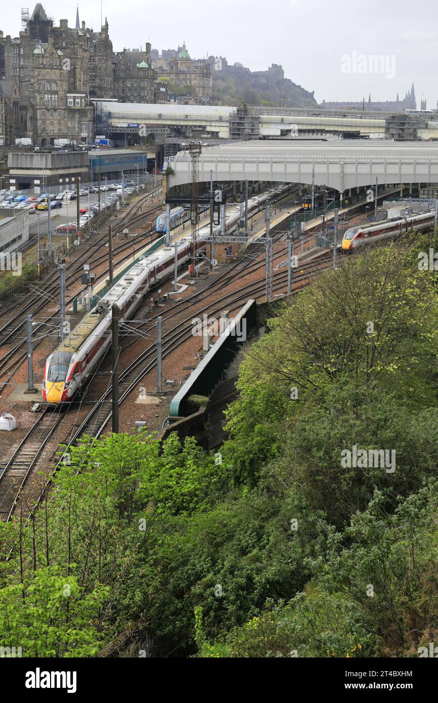 LNER Azuma at Edinburgh Waverley station; Edinburgh City, Scotland, UK ...