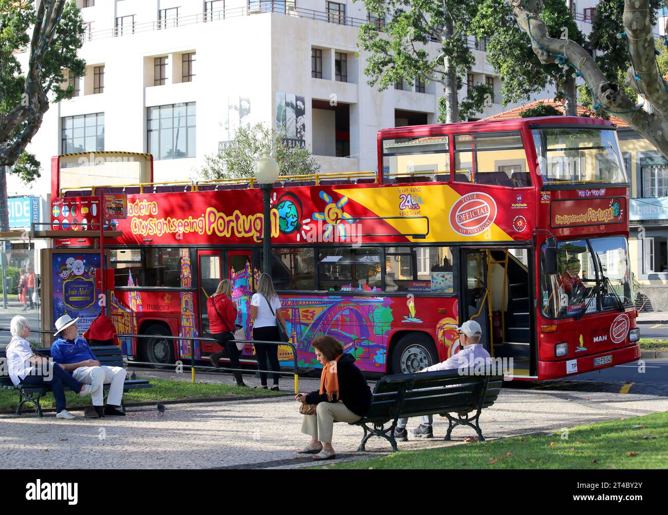 Madeira sightseeing bus hi-res stock photography and images - Alamy