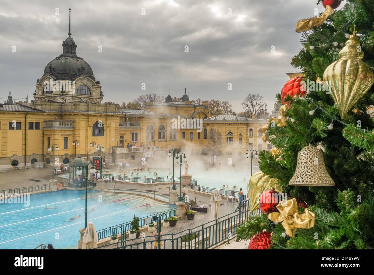Budapest winter baths hi-res stock photography and images - Alamy