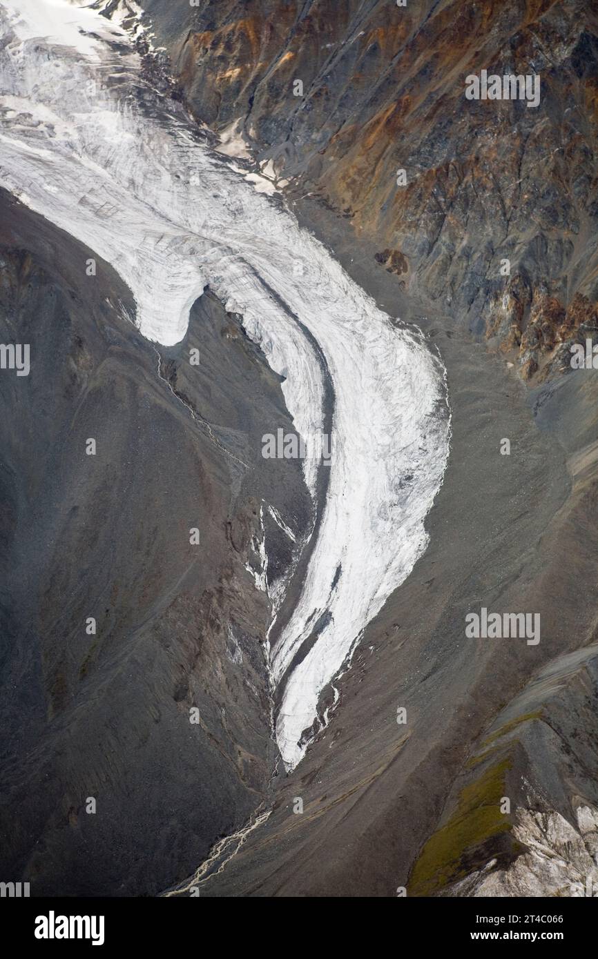Ariel view mountain path hi-res stock photography and images - Alamy