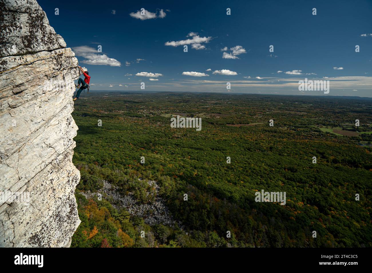 Trad climbing the gunks hi-res stock photography and images - Alamy