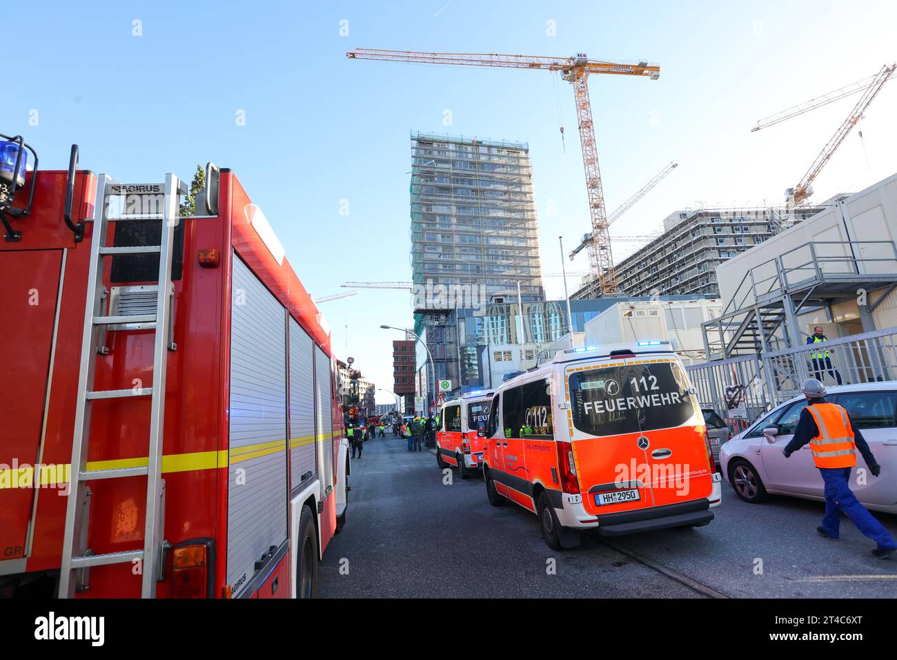 Hamburg, Germany. 30th Oct, 2023. Emergency vehicles of the fire ...