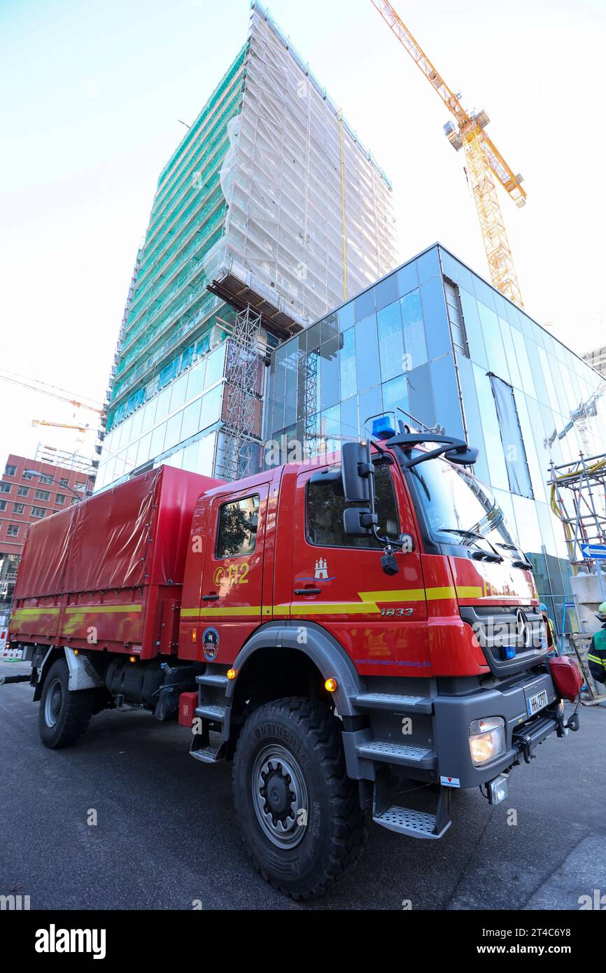 Hamburg, Germany. 30th Oct, 2023. Emergency vehicles of the fire ...