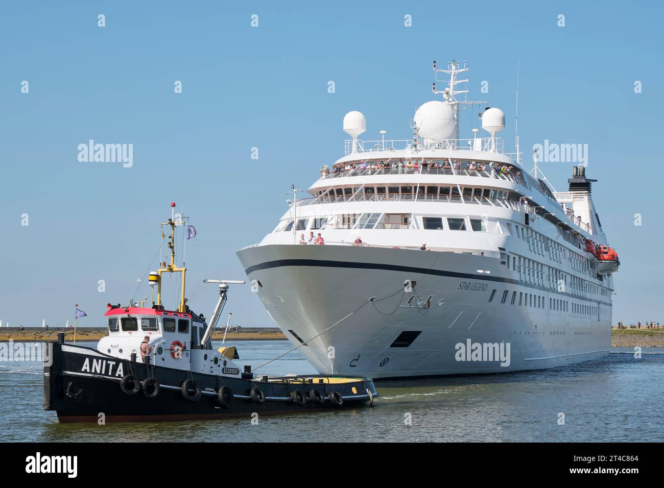 The cruise ship Star Legend of the American shipping company Windstar ...