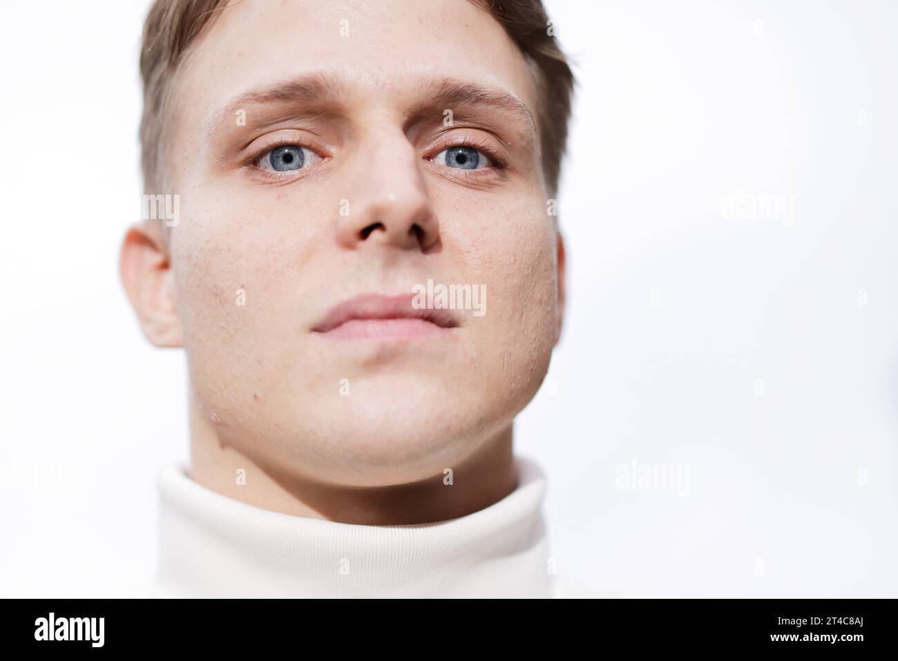 Berlin, Germany. 26th Oct, 2023. Actor Merlin Rose at a Dpa photo shoot ...