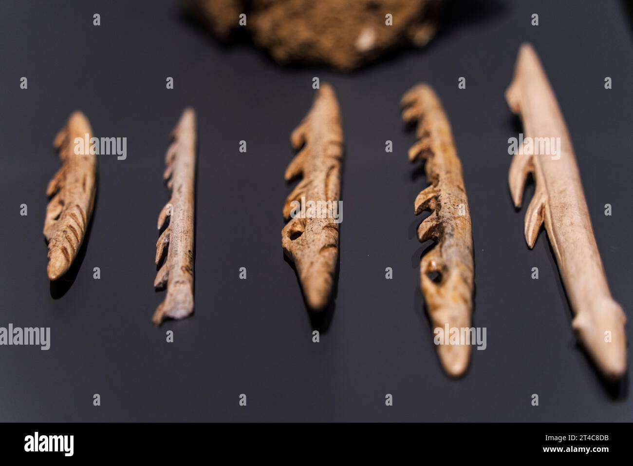 single-row bone harpoons,magdalenian period, Museum of prehistory and ...