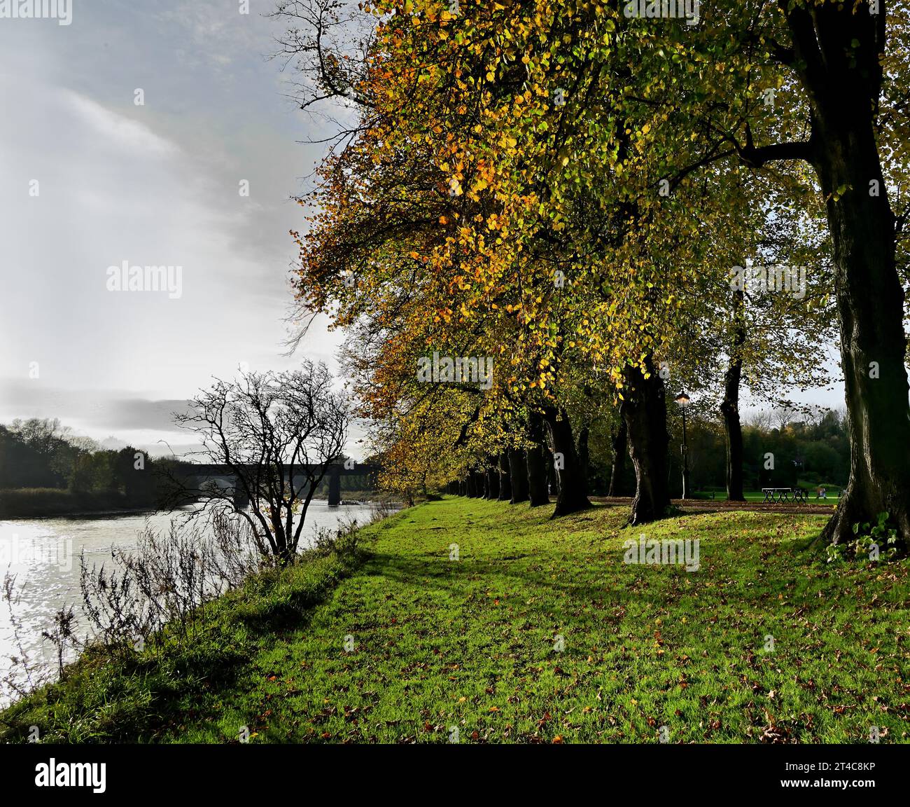Around the UK - Colours of Autumn, Avenham Park, Preston, UK Stock ...