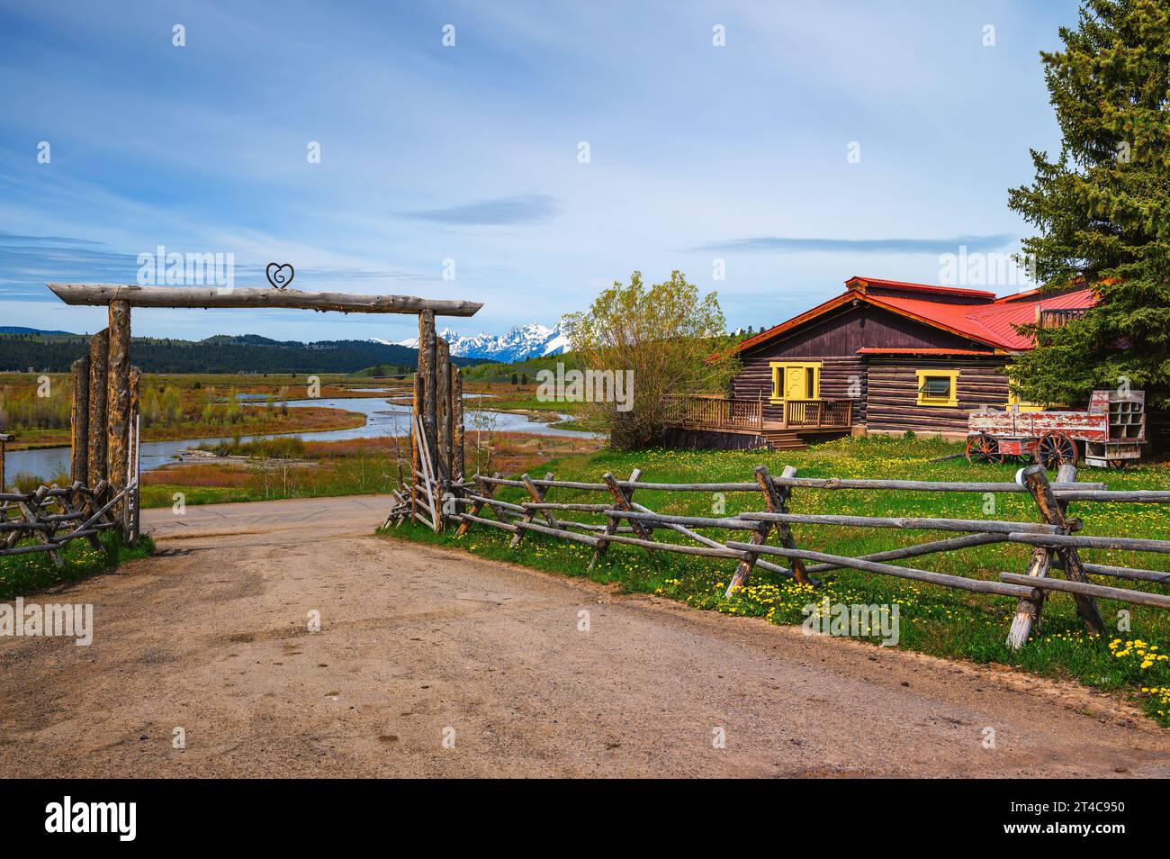 Buffalo Valley Ranch and Grand Teton mountains at the Snake River in ...