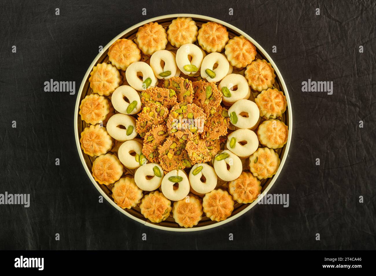 Arabic sweets hi-res stock photography and images - Alamy
