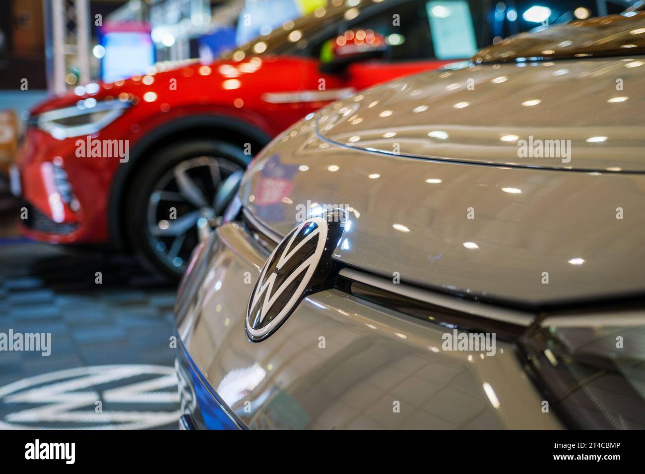 Lisbon portugal car showroom hi-res stock photography and images - Alamy