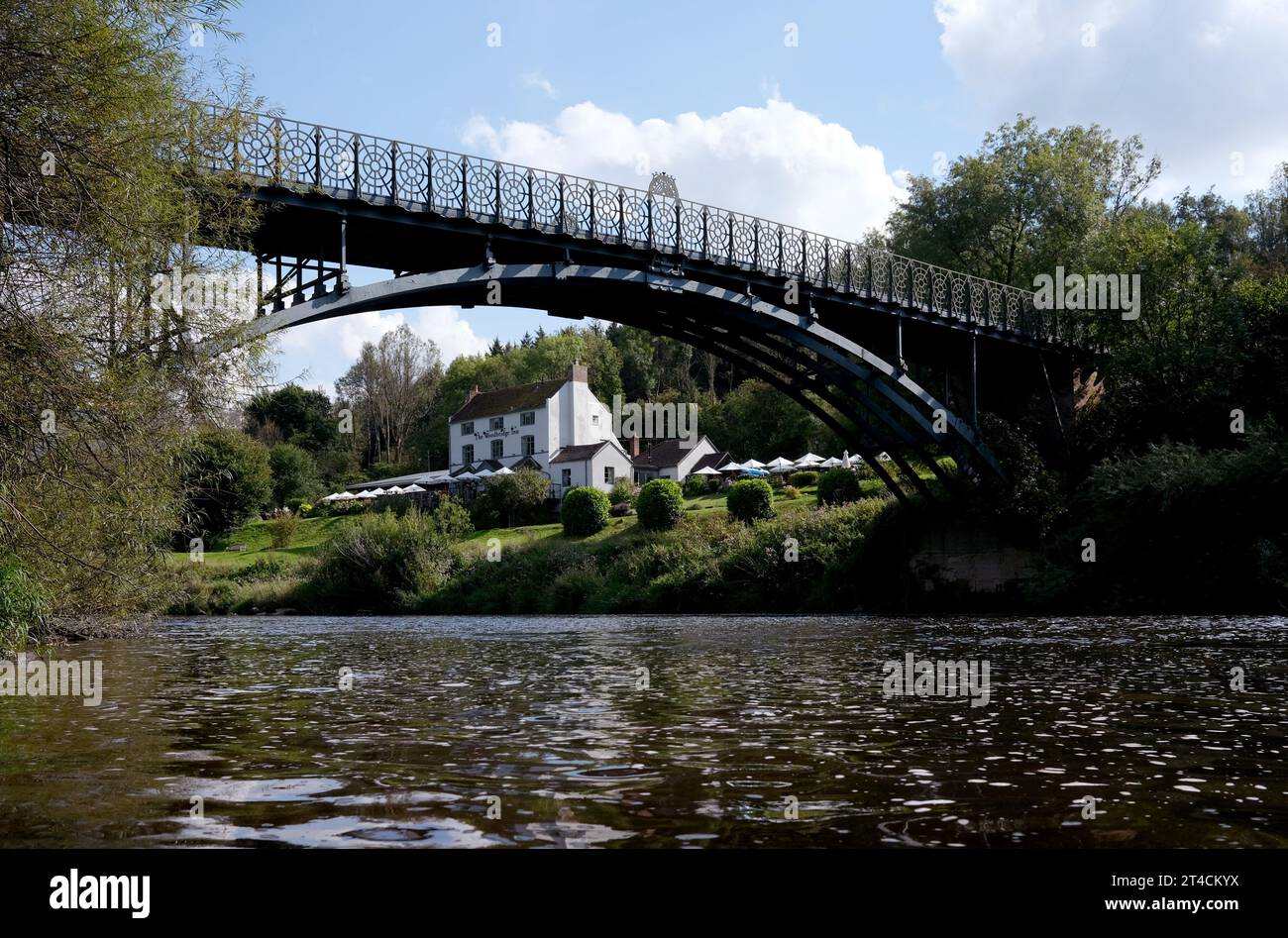 The bridges pub hi-res stock photography and images - Alamy