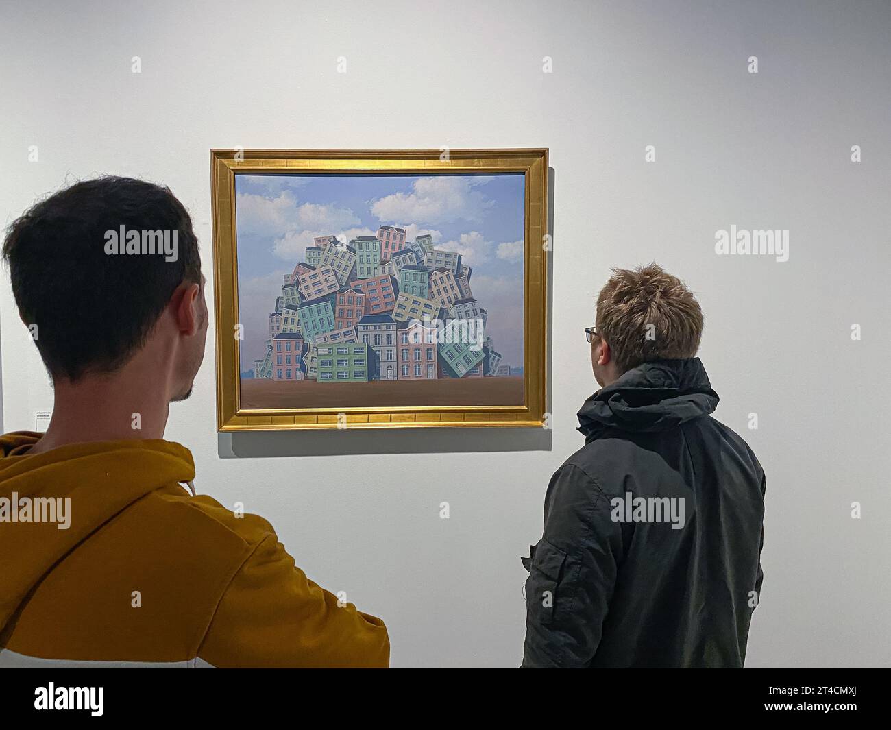 Surrealist magritte hi-res stock photography and images - Alamy