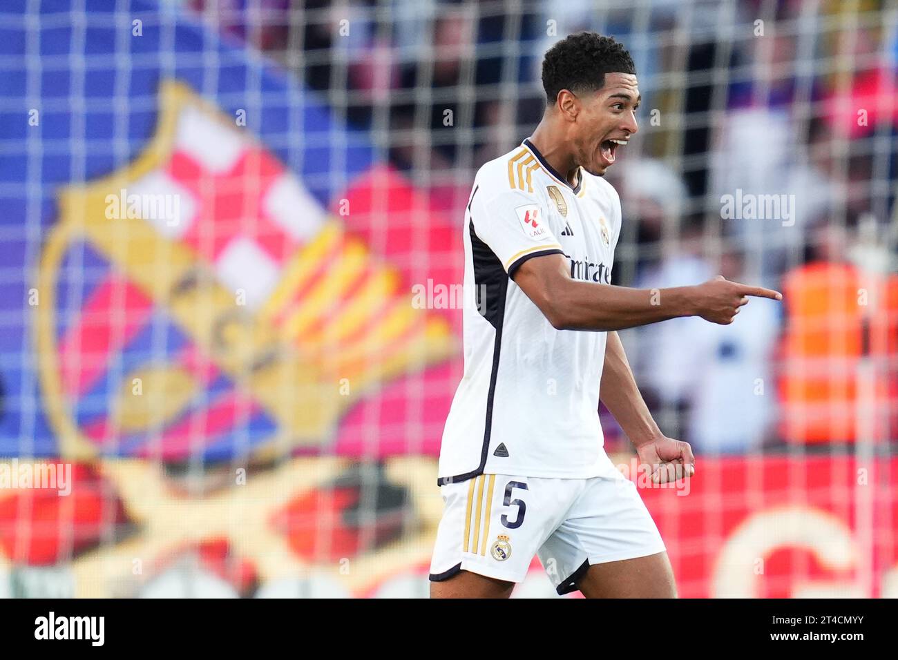Jude Bellingham of Real Madrid celebrates the victory at full time ...