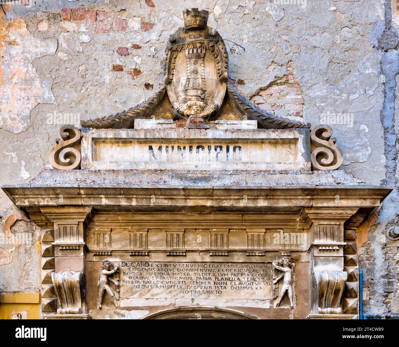 Old portal in historical hi-res stock photography and images - Alamy