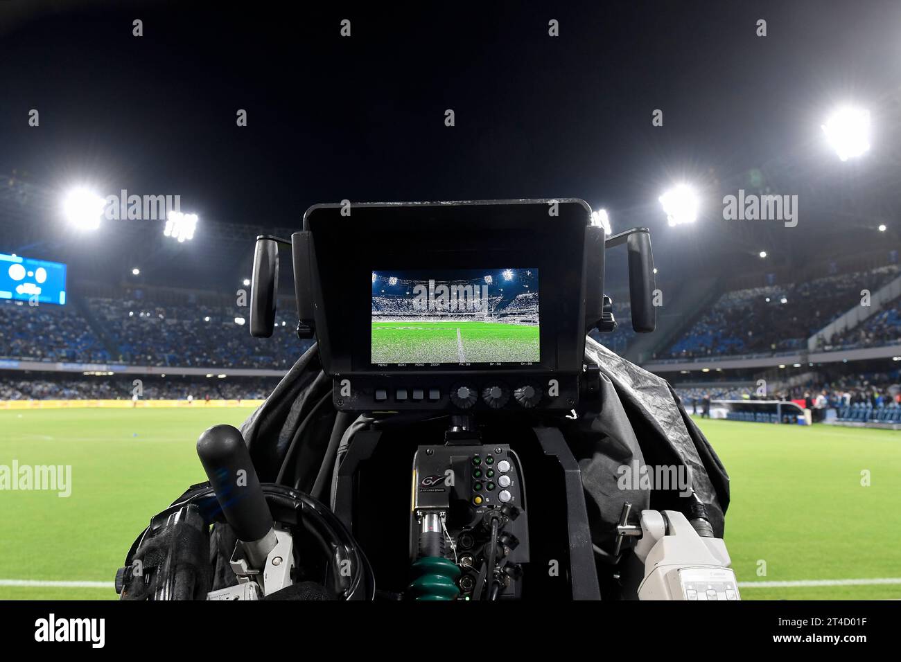 Naples, Italy. 29th Oct, 2023. A television camera frames the pitch ...