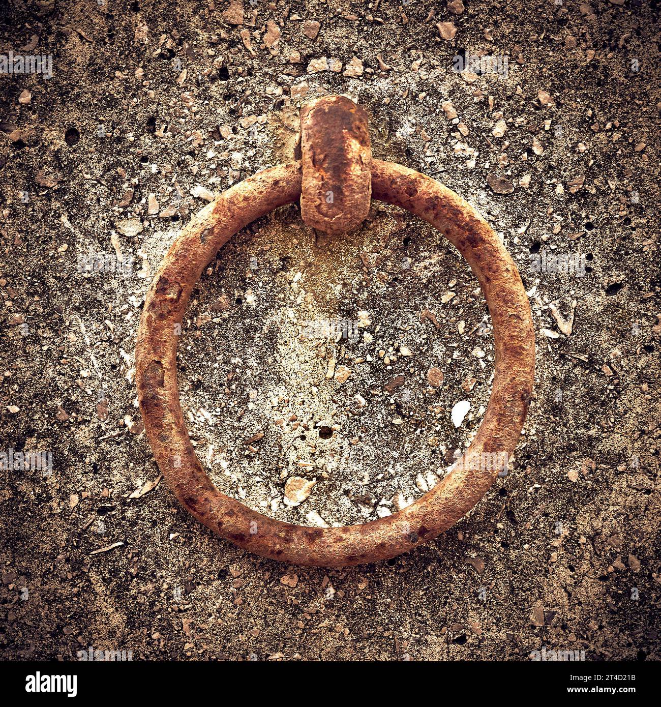 Rusty metal ring attached to concrete wall Stock Photo - Alamy
