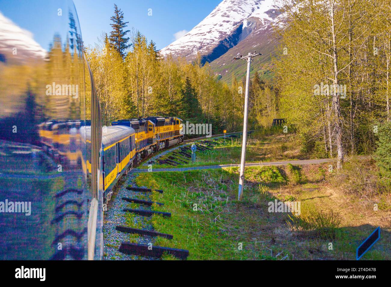 Famous scenic train ride on Alaska Railroad Coastal Classic train ...