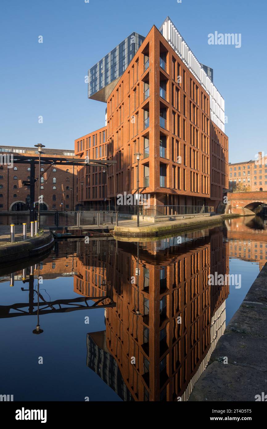 Urban splash hi-res stock photography and images - Alamy