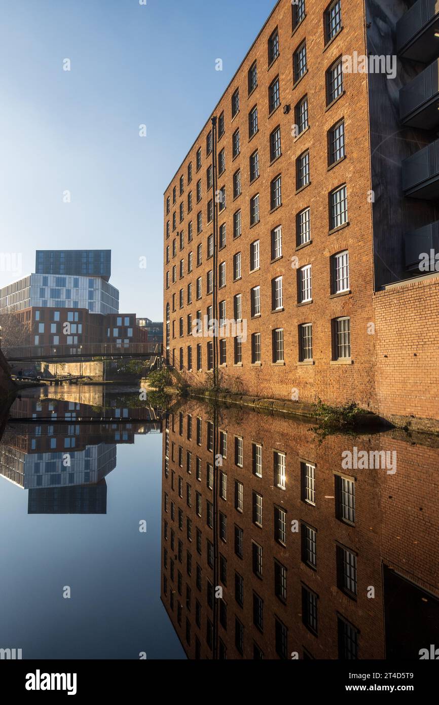 Urban splash hi-res stock photography and images - Alamy