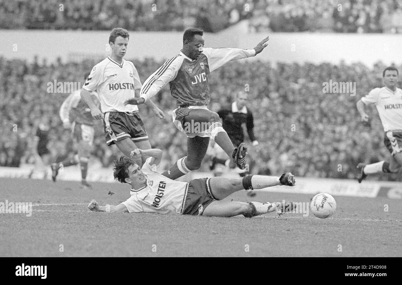 Lineker tottenham hi-res stock photography and images - Alamy