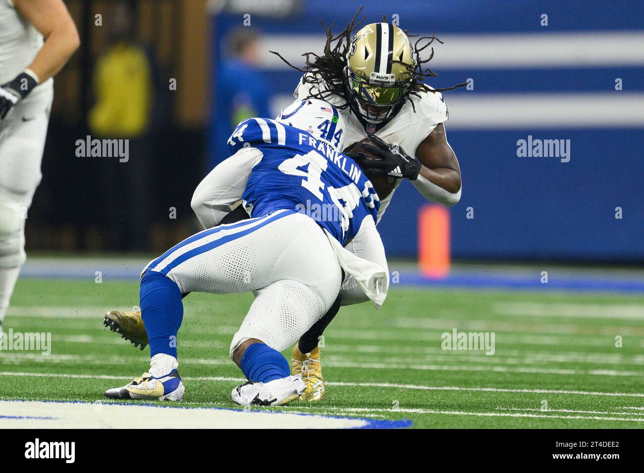 Indianapolis Colts linebacker Zaire Franklin (44) tackles New Orleans Saints running back Alvin ...