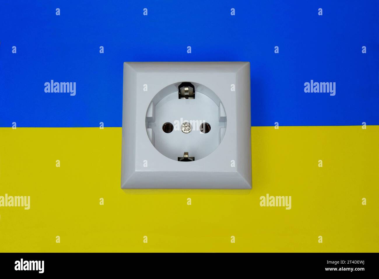 ukrainische Flagge mit Steckdose ukrainische Flagge mit Steckdose, 29. ...