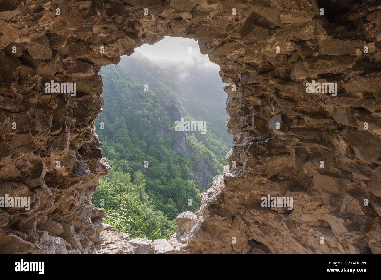 Ruins medieval castle starhrad hi-res stock photography and images - Alamy