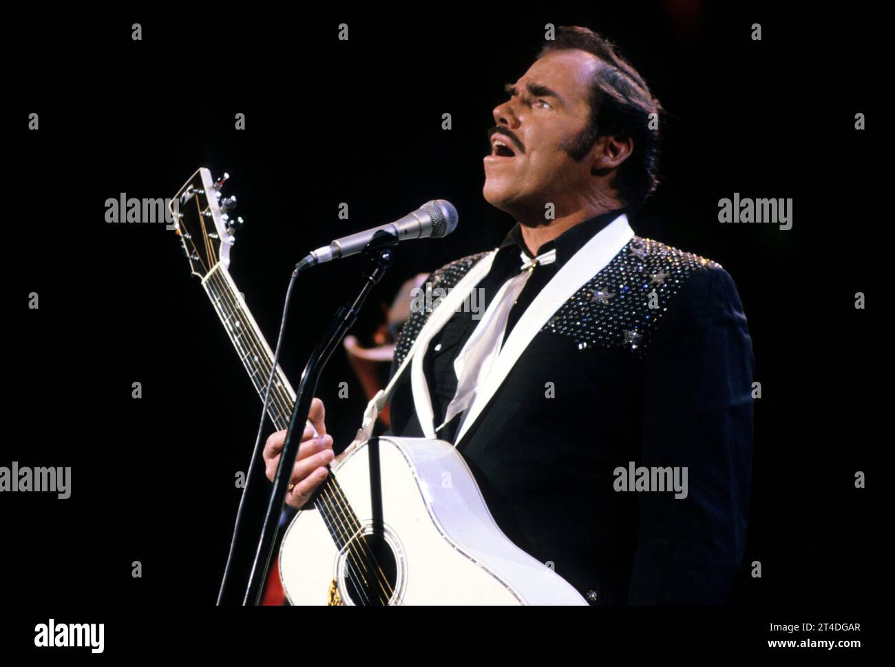 SLIM WHITMAN ; 1923 - 2013, American musician and singer ; circa 1980s ...