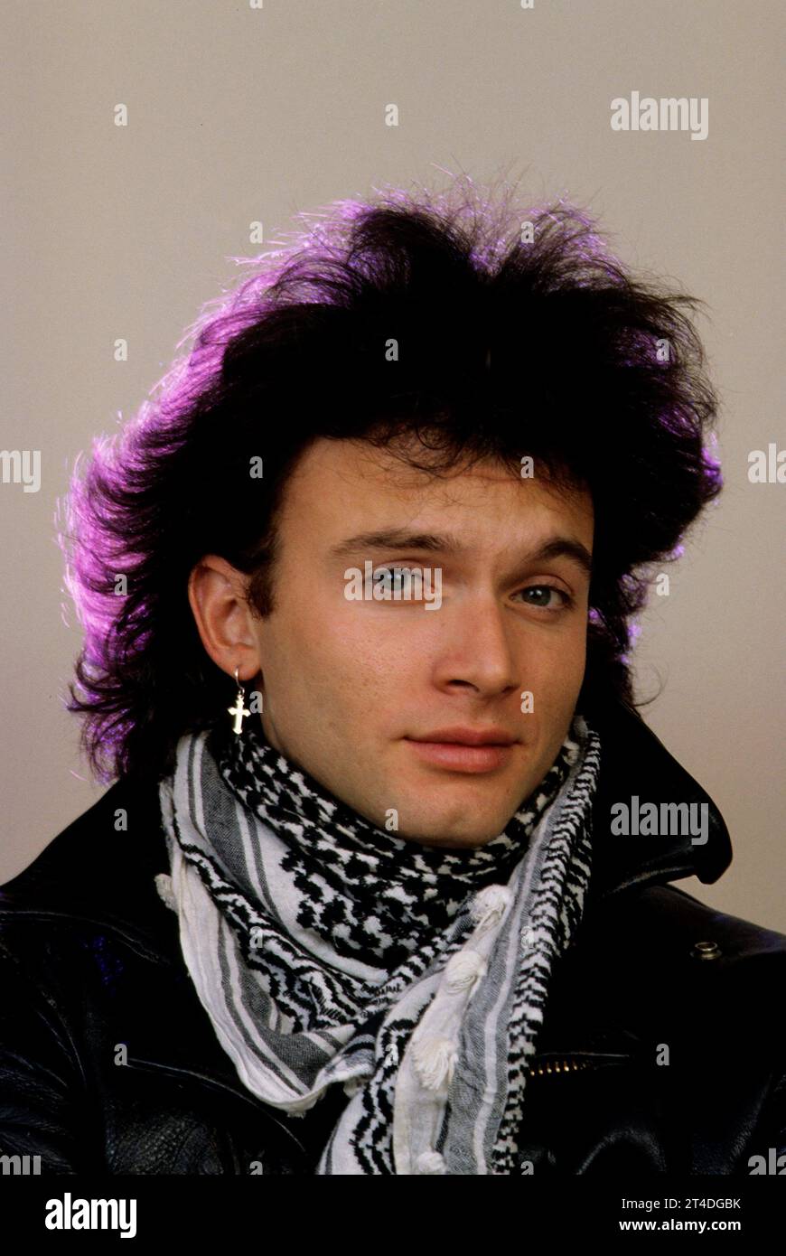 American singer and guitarist hi-res stock photography and images - Alamy