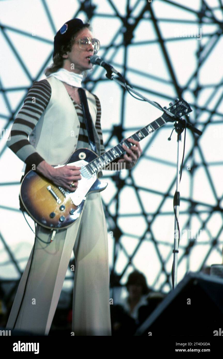 BOB WELCH ; 1945 - 2012, American musician, former member of Fleetwood ...