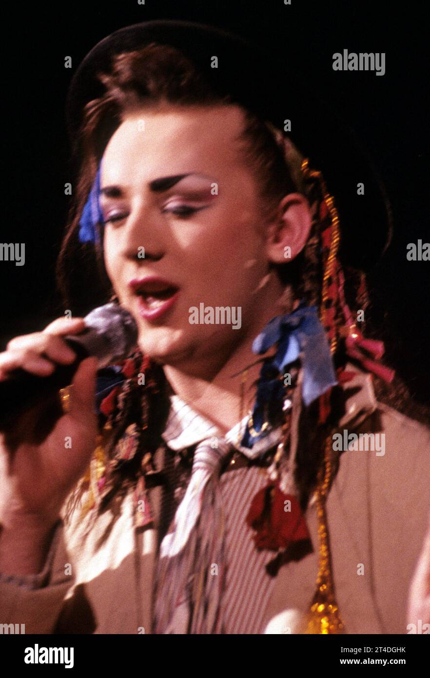 CULTURE CLUB ; Boy George ; on stage ; circa 1980s ; Credit : Lynn ...