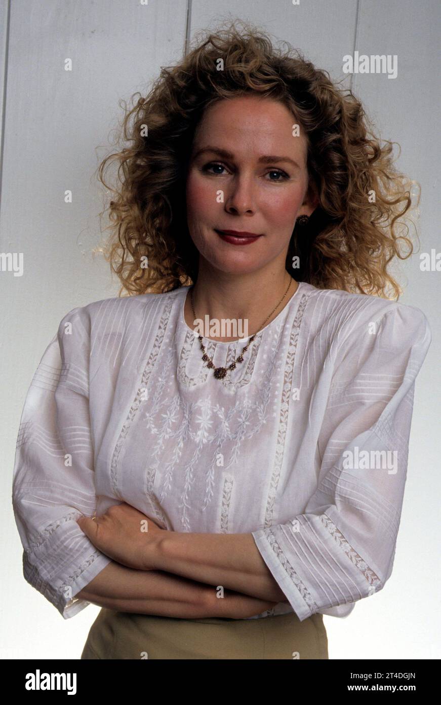 LAURIE PRANGE ; American actress ; portrait ; June 1991 ; Credit : Lynn ...