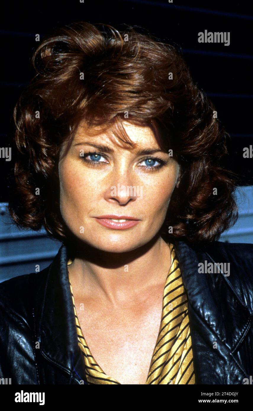JANE BADLER ; b.1953, American actress and singer ; portrait ; March 1988 ; Credit : Lynn McAfee ...