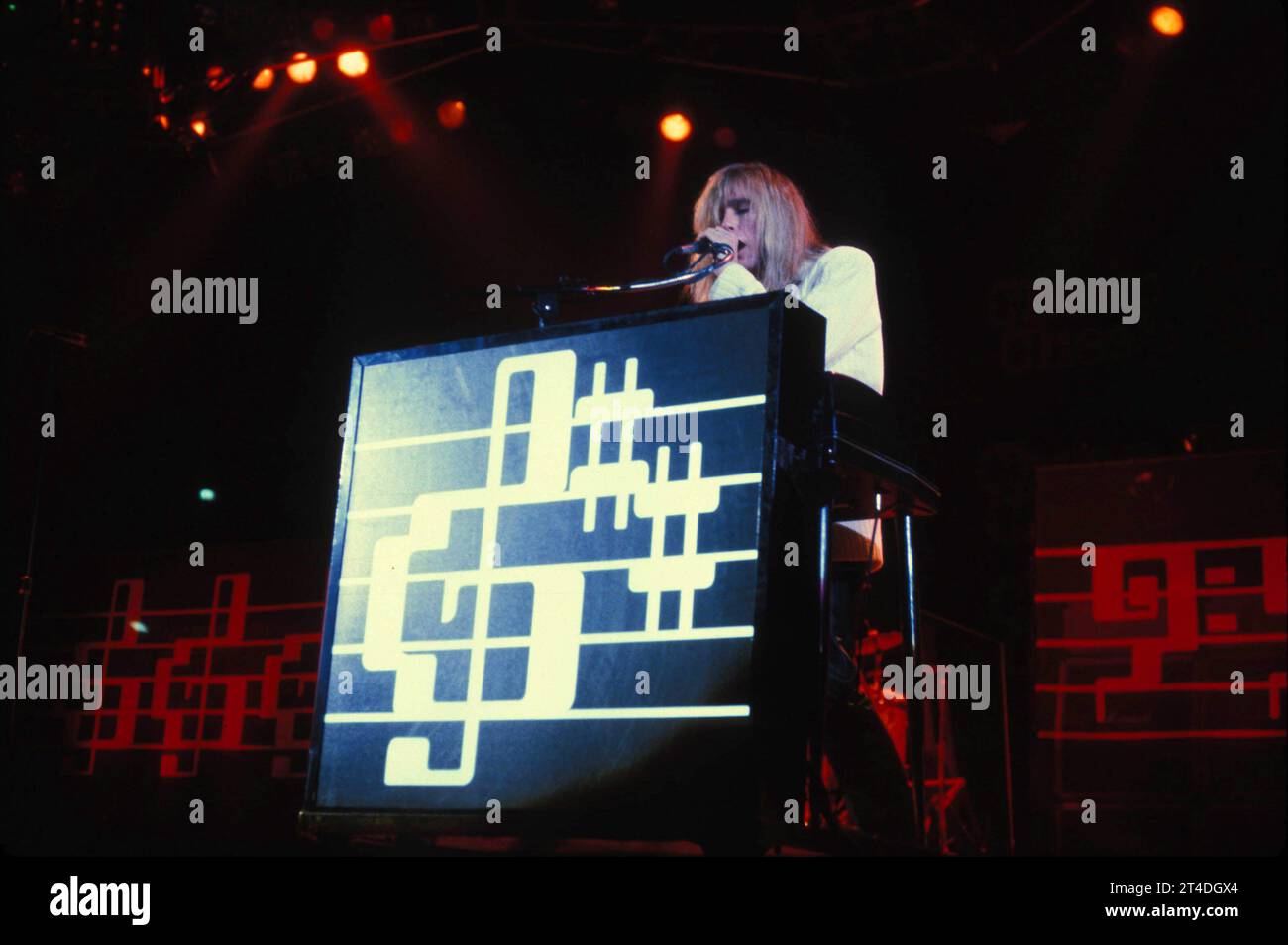CHEAP TRICK ;American rock band ; ROBIN ZANDER ; 1981 ; Credit: Lynn ...