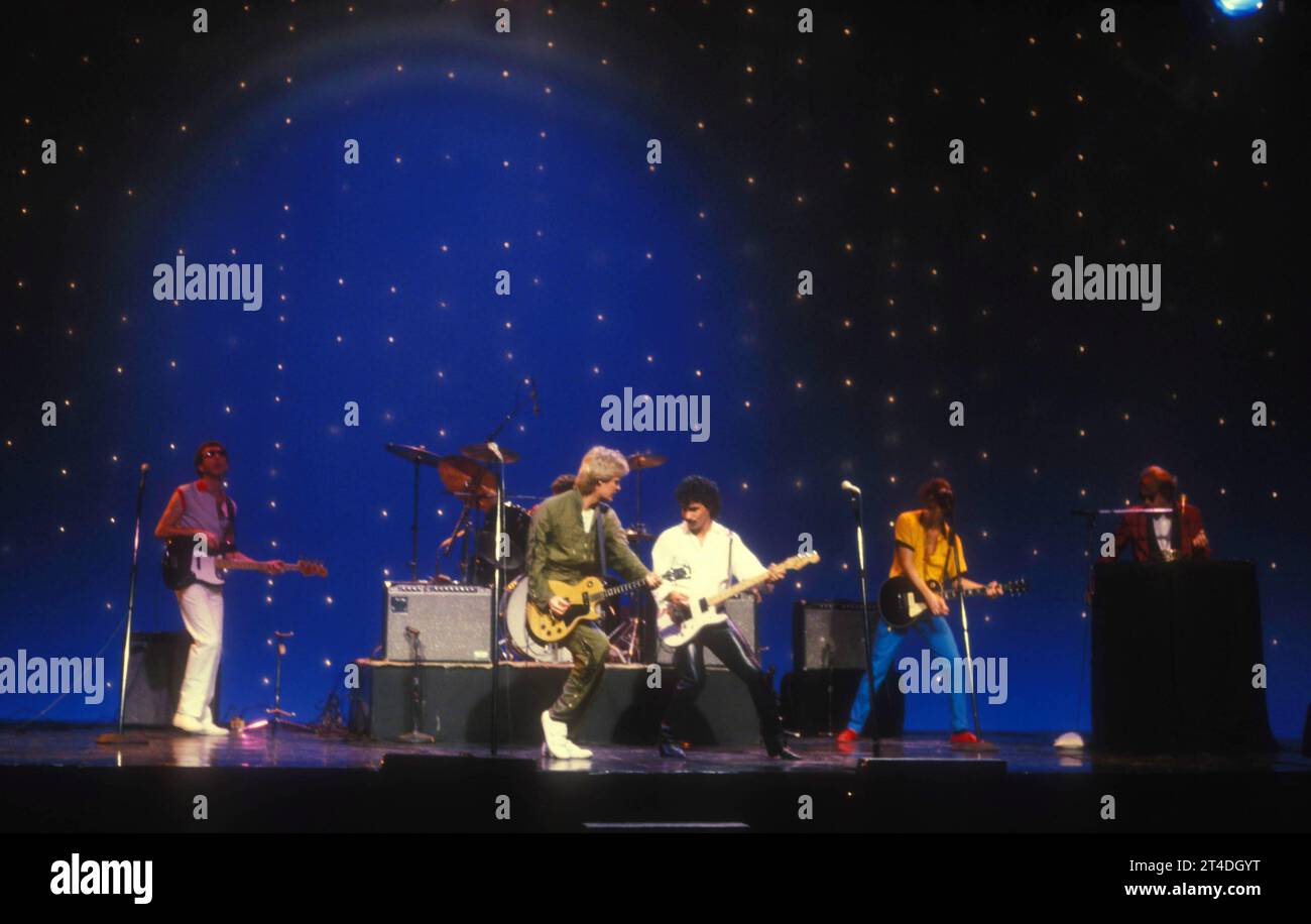 HALL AND OATES ;Hall & Oates ; American pop rock duo formed in ...