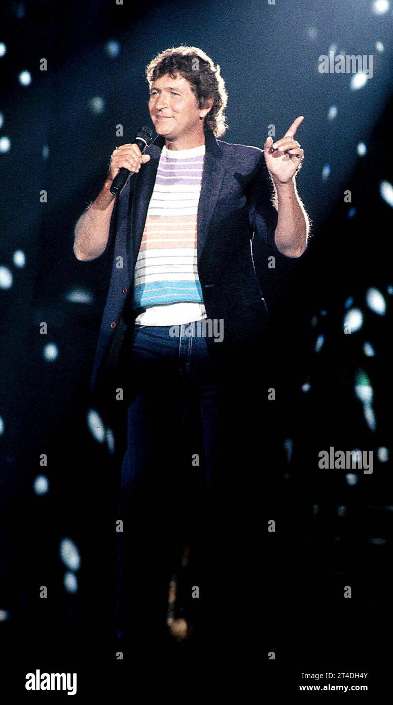 MAC DAVIS ;American songwriter, singer, performer, and actor; 1984 ...