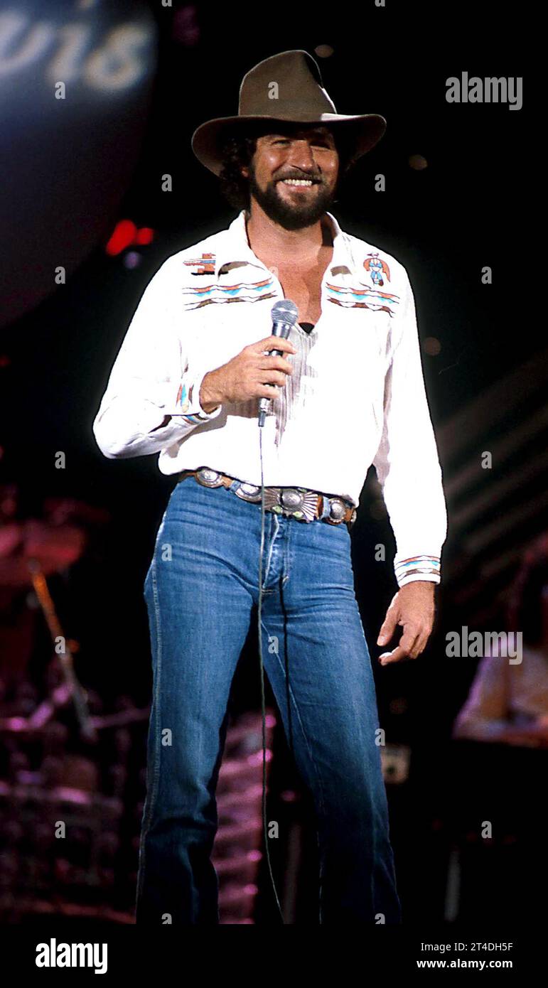 MAC DAVIS ;( 21 January 1942 - 29 September 2020) American songwriter ...